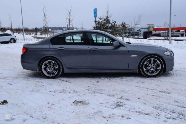 Pelēks BMW 520 2011 Viļņa, ar dzinēja tilpumu 2.00 L un nobraukumu 306 tūkst. km par 11000 €, foto 4 vietnē AUTOMOTO.COM.LV