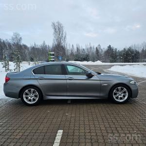 Grey BMW 520 2011 in Riga, with an engine capacity of 2.00 L and mileage of 0 thousand km for 9650 €, photo 4 on AUTOMOTO.COM.LV