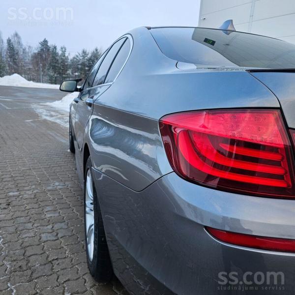 Pelēks BMW 520 2011 Rīga, ar dzinēja tilpumu 2.00 L un nobraukumu 0 tūkst. km par 9650 €, foto 10 vietnē AUTOMOTO.COM.LV