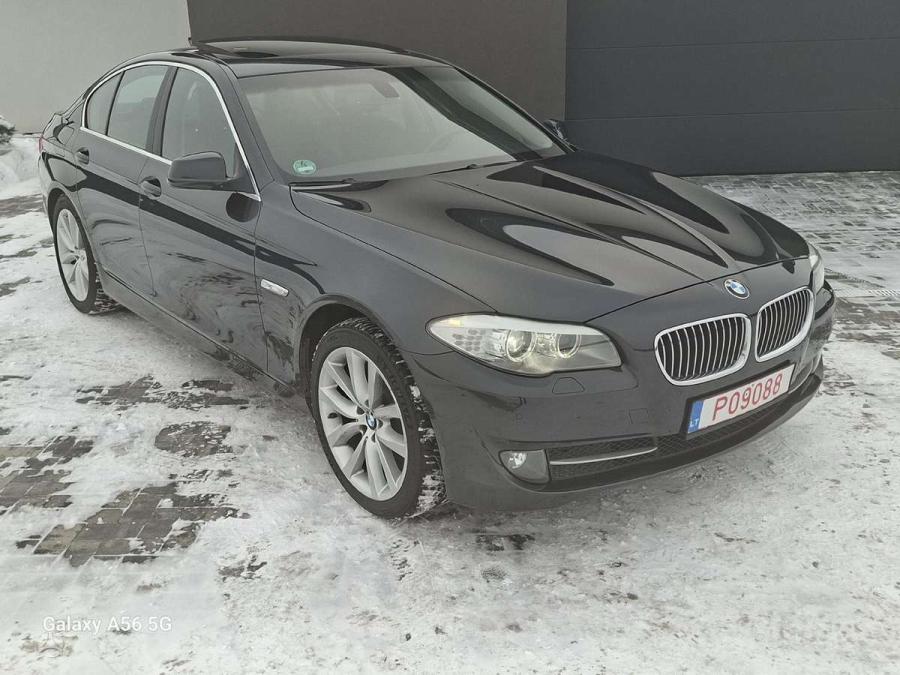 Grey BMW 520 2011 in Kaunas, with an engine capacity of 2.00 L and mileage of 181 thousand km for 10200 €, photo 8 on AUTOMOTO.COM.LV