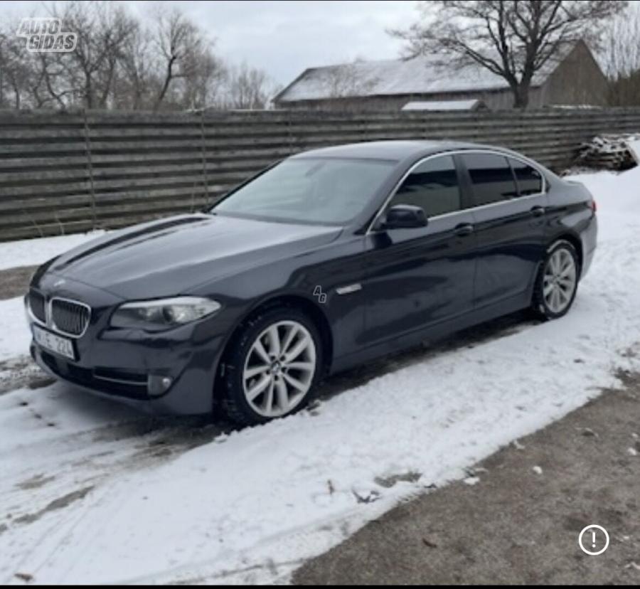 Grey BMW 520 2011 in Klaipeda, with an engine capacity of 2.00 L and mileage of 350 thousand km for 10000 €, photo 14 on AUTOMOTO.COM.LV