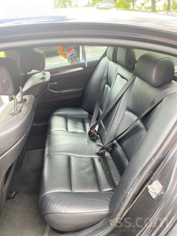 Pelēks BMW 520 2011 Dobele, ar dzinēja tilpumu 2.00 L un nobraukumu 201 tūkst. km par 13250 €, foto 8 vietnē AUTOMOTO.COM.LV