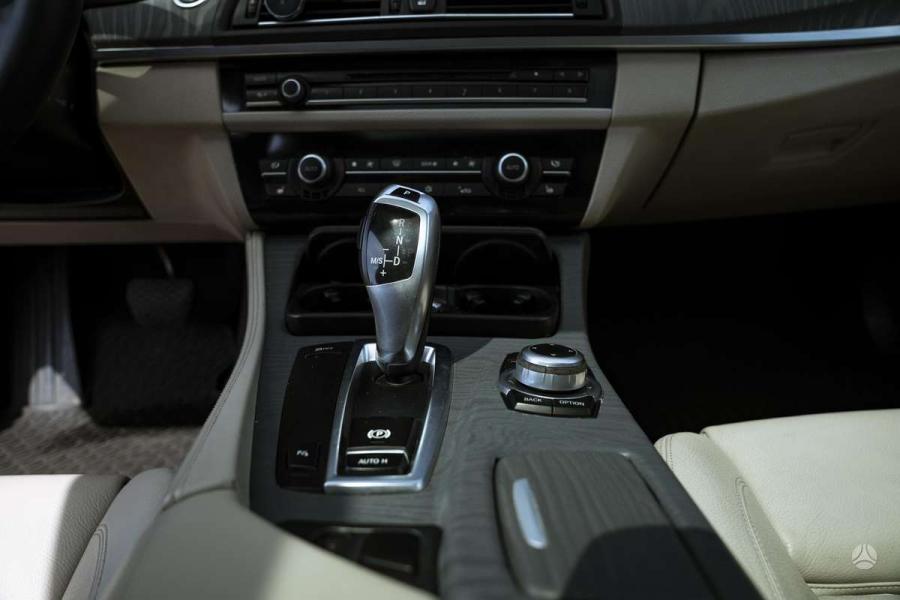 Pelēks BMW 520 2011 Kauņa, ar dzinēja tilpumu 2.00 L un nobraukumu 284 tūkst. km par 9200 €, foto 14 vietnē AUTOMOTO.COM.LV