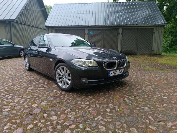 Grey BMW 520 2011 in Anyksciai, with an engine capacity of 2.00 L and mileage of 390 thousand km for 8200 €, photo 2 on AUTOMOTO.COM.LV