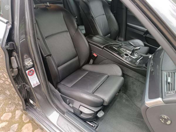 Grey BMW 520 2011 in Anyksciai, with an engine capacity of 2.00 L and mileage of 390 thousand km for 8200 €, photo 4 on AUTOMOTO.COM.LV