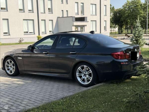 Pelēks BMW 520 2011 Naujoji Akmenė, ar dzinēja tilpumu 2.00 L un nobraukumu 435 tūkst. km par 8500 €, foto 5 vietnē AUTOMOTO.COM.LV