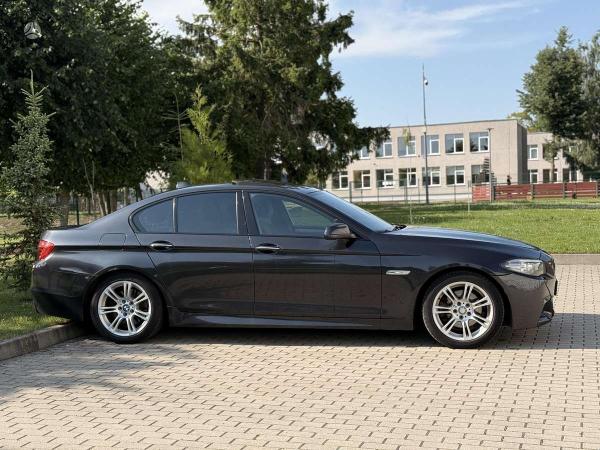Pelēks BMW 520 2011 Naujoji Akmenė, ar dzinēja tilpumu 2.00 L un nobraukumu 435 tūkst. km par 8500 €, foto 7 vietnē AUTOMOTO.COM.LV