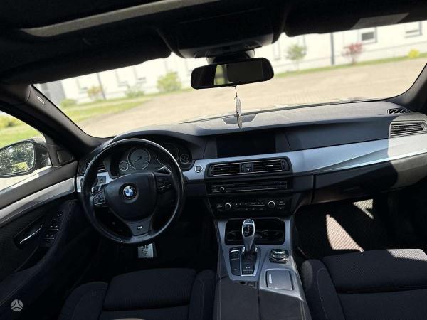 Pelēks BMW 520 2011 Naujoji Akmenė, ar dzinēja tilpumu 2.00 L un nobraukumu 435 tūkst. km par 8500 €, foto 9 vietnē AUTOMOTO.COM.LV