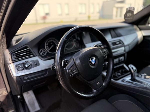 Pelēks BMW 520 2011 Naujoji Akmenė, ar dzinēja tilpumu 2.00 L un nobraukumu 435 tūkst. km par 8500 €, foto 10 vietnē AUTOMOTO.COM.LV