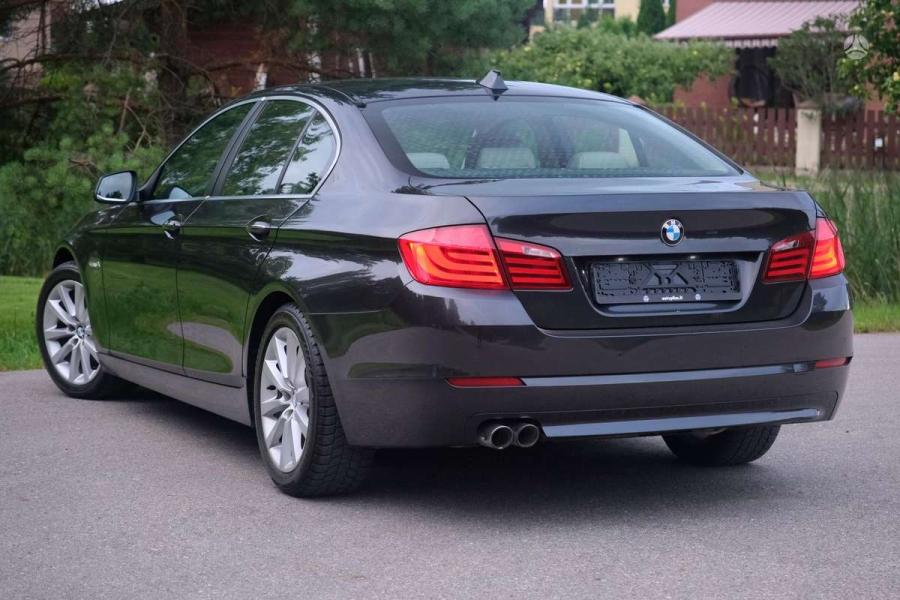 Pelēks BMW 520 2011 Kauņa, ar dzinēja tilpumu 2.00 L un nobraukumu 350 tūkst. km par 7000 €, foto 6 vietnē AUTOMOTO.COM.LV