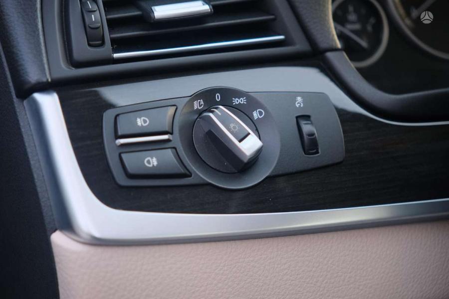 Pelēks BMW 520 2011 Kauņa, ar dzinēja tilpumu 2.00 L un nobraukumu 350 tūkst. km par 7000 €, foto 17 vietnē AUTOMOTO.COM.LV