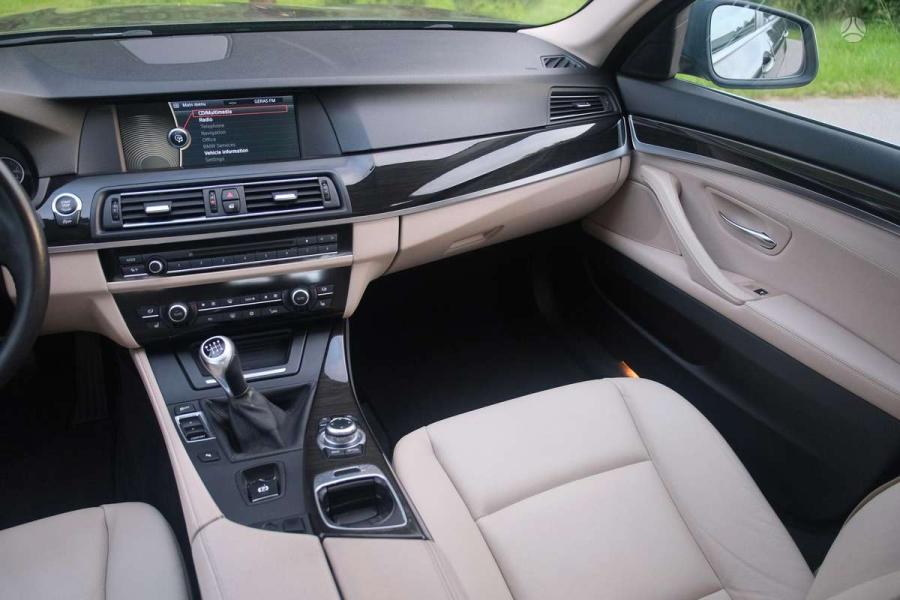 Pelēks BMW 520 2011 Kauņa, ar dzinēja tilpumu 2.00 L un nobraukumu 350 tūkst. km par 7000 €, foto 23 vietnē AUTOMOTO.COM.LV