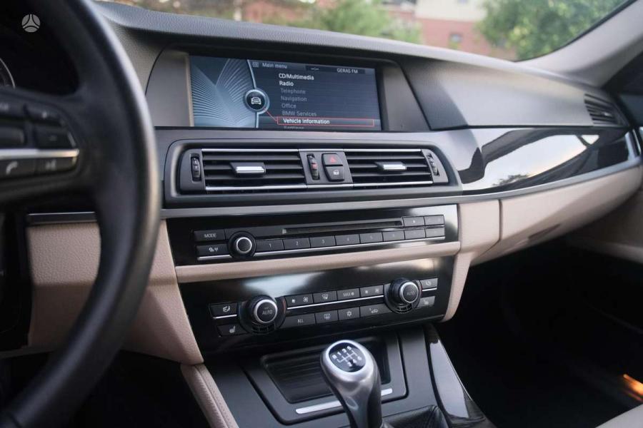 Pelēks BMW 520 2011 Kauņa, ar dzinēja tilpumu 2.00 L un nobraukumu 350 tūkst. km par 7000 €, foto 31 vietnē AUTOMOTO.COM.LV