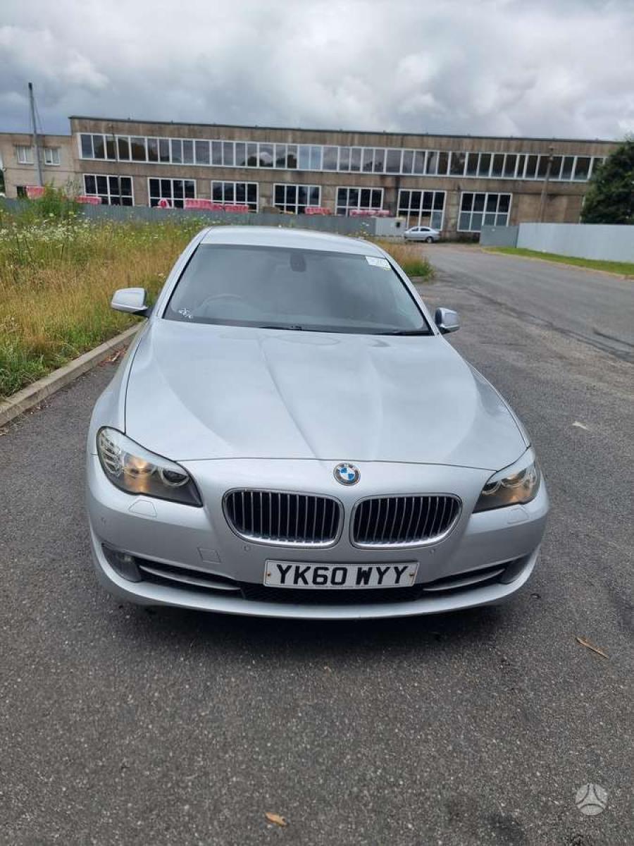 Grey BMW 520 2011 in Jonava, with an engine capacity of 2.00 L and mileage of 156 thousand km for 2799 €, photo 4 on AUTOMOTO.COM.LV