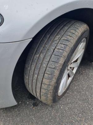Grey BMW 520 2011 in Jonava, with an engine capacity of 2.00 L and mileage of 156 thousand km for 2799 €, photo 6 on AUTOMOTO.COM.LV