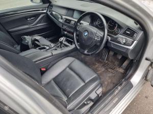 Grey BMW 520 2011 in Jonava, with an engine capacity of 2.00 L and mileage of 156 thousand km for 2799 €, photo 11 on AUTOMOTO.COM.LV