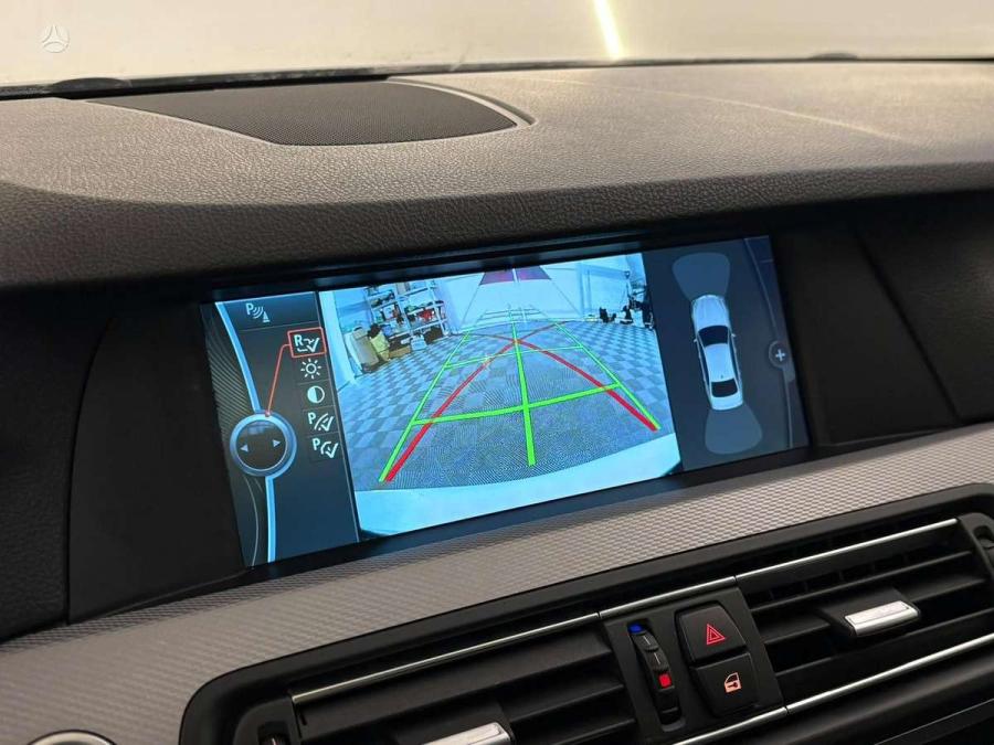 Grey BMW 520 2011 in Marijampole, with an engine capacity of 2.00 L and mileage of 183 thousand km for 9999 €, photo 9 on AUTOMOTO.COM.LV