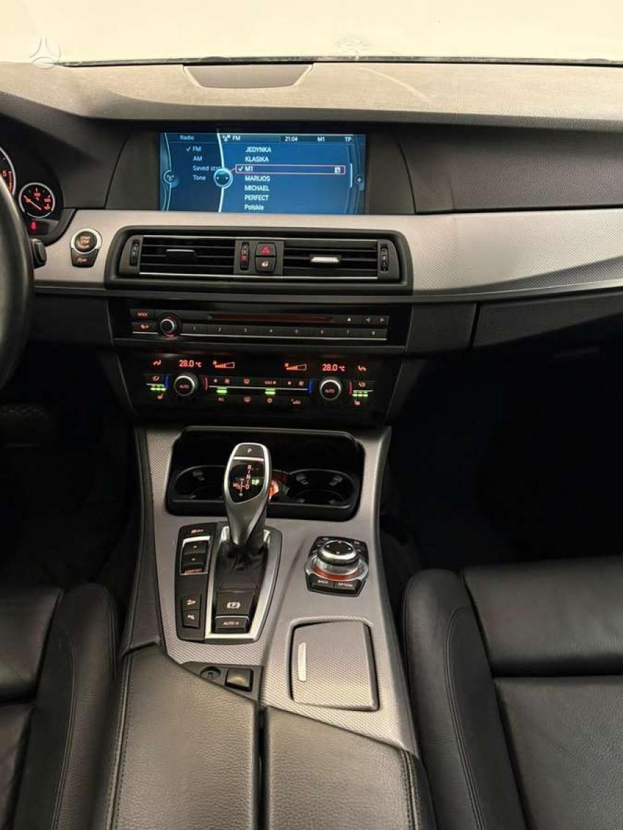 Grey BMW 520 2011 in Marijampole, with an engine capacity of 2.00 L and mileage of 183 thousand km for 9999 €, photo 18 on AUTOMOTO.COM.LV