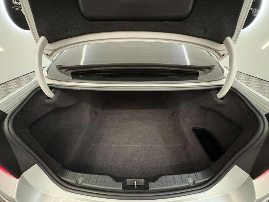 Grey BMW 520 2011 in Marijampole, with an engine capacity of 2.00 L and mileage of 183 thousand km for 9999 €, photo 27 on AUTOMOTO.COM.LV