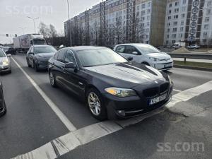 Grey BMW 520 2011 in Riga, with an engine capacity of 2.00 L and mileage of 356 thousand km for 3000 €, photo 4 on AUTOMOTO.COM.LV