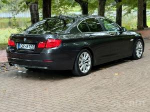 Grey BMW 520 2011 in Bauska, with an engine capacity of 2.00 L and mileage of 457 thousand km for 6490 €, photo 4 on AUTOMOTO.COM.LV