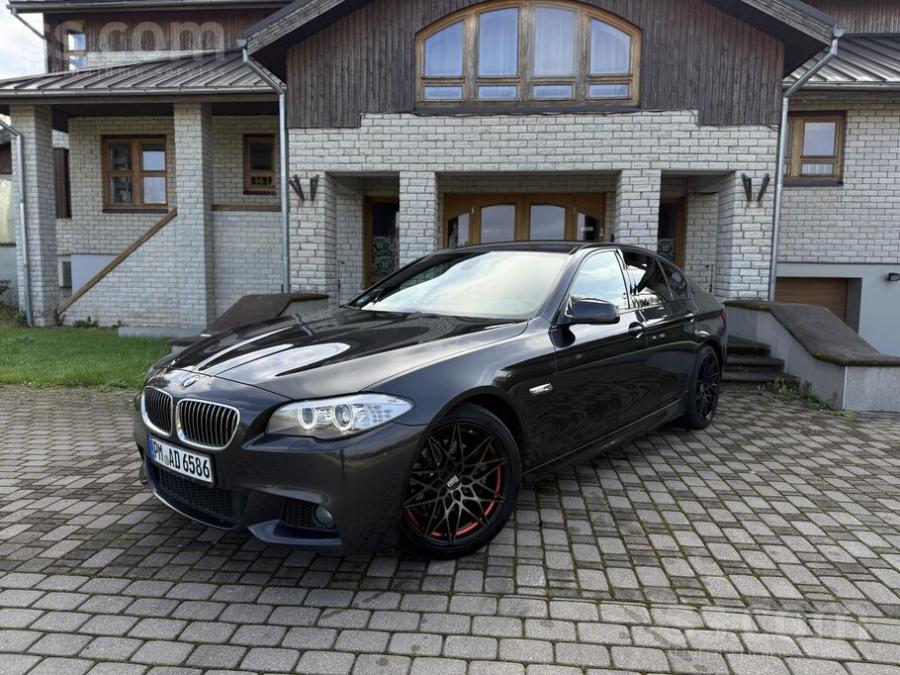 Grey BMW 520 2011 in Cesis, with an engine capacity of 2.00 L and mileage of 280 thousand km for 9990 €, photo 1 on AUTOMOTO.COM.LV