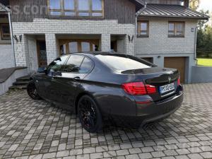 Grey BMW 520 2011 in Cesis, with an engine capacity of 2.00 L and mileage of 280 thousand km for 9990 €, photo 5 on AUTOMOTO.COM.LV