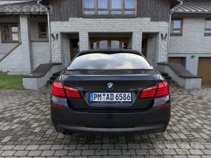 Grey BMW 520 2011 in Cesis, with an engine capacity of 2.00 L and mileage of 280 thousand km for 9990 €, photo 6 on AUTOMOTO.COM.LV