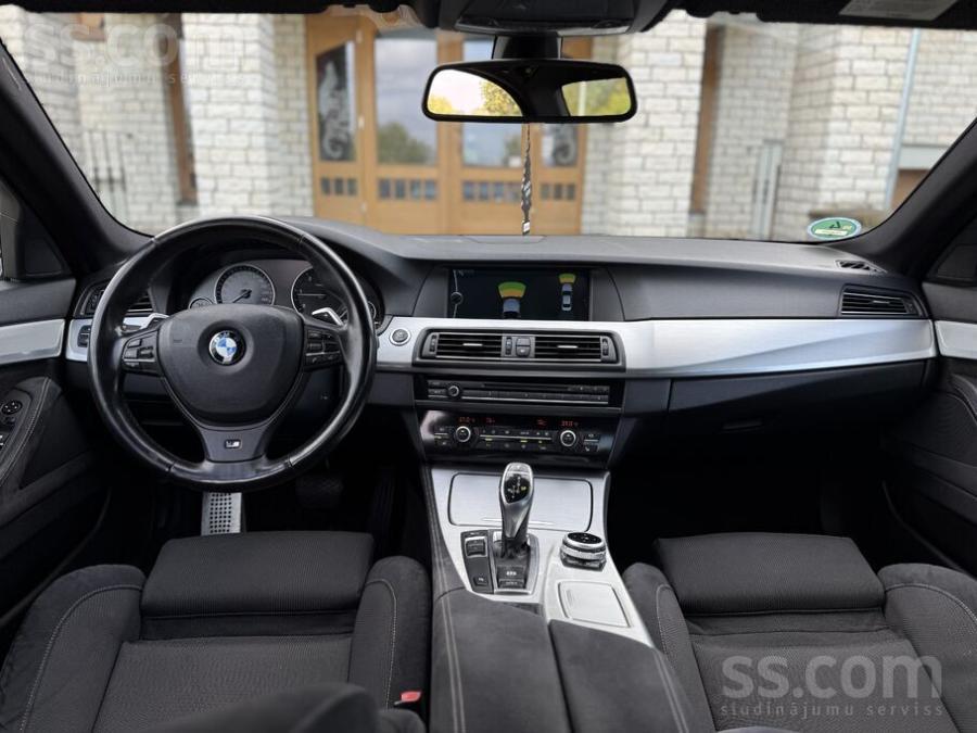 Grey BMW 520 2011 in Cesis, with an engine capacity of 2.00 L and mileage of 280 thousand km for 9990 €, photo 8 on AUTOMOTO.COM.LV