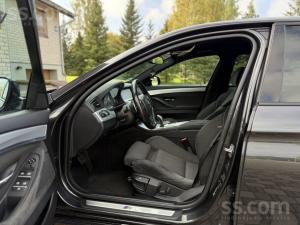 Grey BMW 520 2011 in Cesis, with an engine capacity of 2.00 L and mileage of 280 thousand km for 9990 €, photo 9 on AUTOMOTO.COM.LV