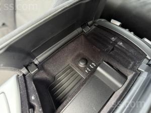 Grey BMW 520 2011 in Cesis, with an engine capacity of 2.00 L and mileage of 280 thousand km for 9990 €, photo 24 on AUTOMOTO.COM.LV