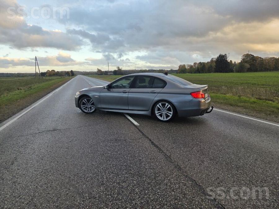 Grey BMW 520 2011 in Talsi, with an engine capacity of 2.00 L and mileage of 280 thousand km for 7290 €, photo 3 on AUTOMOTO.COM.LV