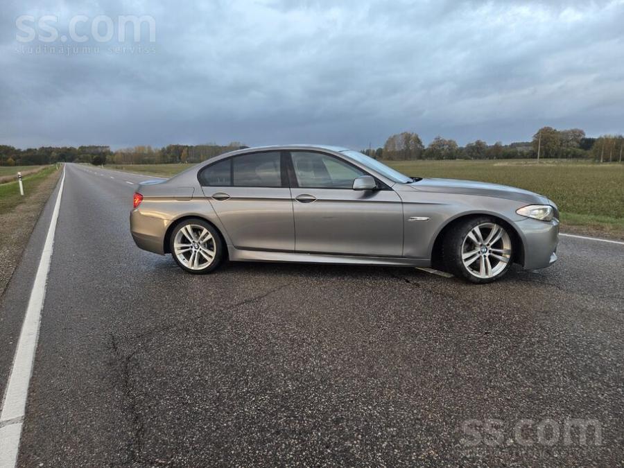 Grey BMW 520 2011 in Talsi, with an engine capacity of 2.00 L and mileage of 280 thousand km for 7290 €, photo 5 on AUTOMOTO.COM.LV
