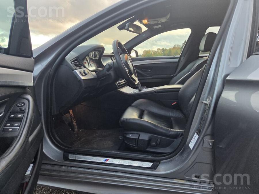 Grey BMW 520 2011 in Talsi, with an engine capacity of 2.00 L and mileage of 280 thousand km for 7290 €, photo 10 on AUTOMOTO.COM.LV