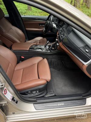 Grey BMW 520 2012 in Kaunas, with an engine capacity of 2.00 L and mileage of 366 thousand km for 8699 €, photo 19 on AUTOMOTO.COM.LV
