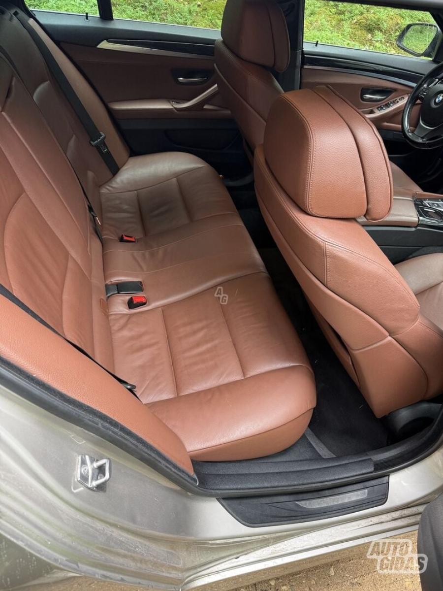 Grey BMW 520 2012 in Kaunas, with an engine capacity of 2.00 L and mileage of 366 thousand km for 8699 €, photo 21 on AUTOMOTO.COM.LV