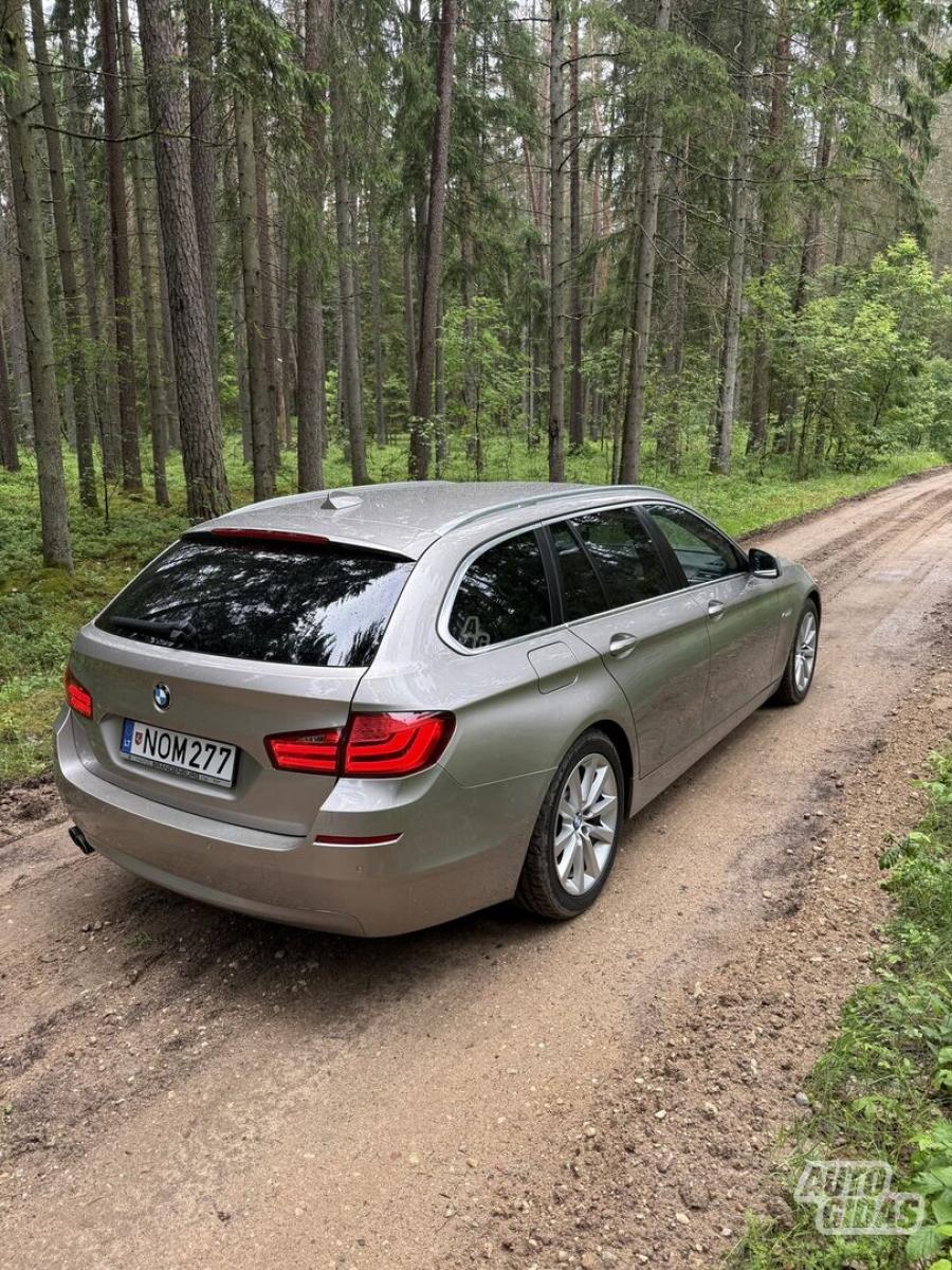 Grey BMW 520 2012 in Kaunas, with an engine capacity of 2.00 L and mileage of 366 thousand km for 8300 €, photo 13 on AUTOMOTO.COM.LV