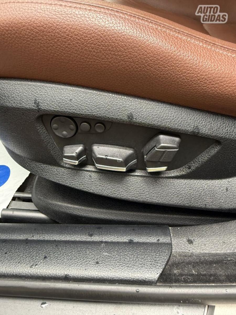 Grey BMW 520 2012 in Kaunas, with an engine capacity of 2.00 L and mileage of 366 thousand km for 8300 €, photo 18 on AUTOMOTO.COM.LV