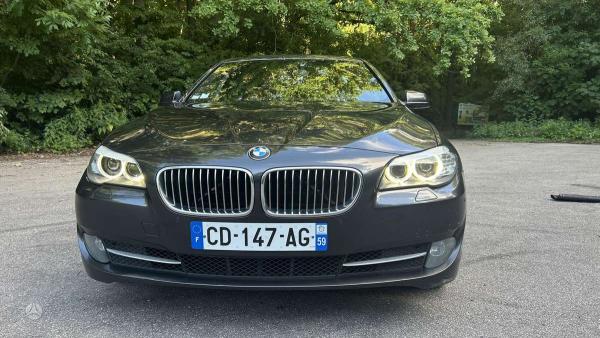 Grey BMW 520 2012 in Kaunas, with an engine capacity of 2.00 L and mileage of 337 thousand km for 6800 €, photo 2 on AUTOMOTO.COM.LV