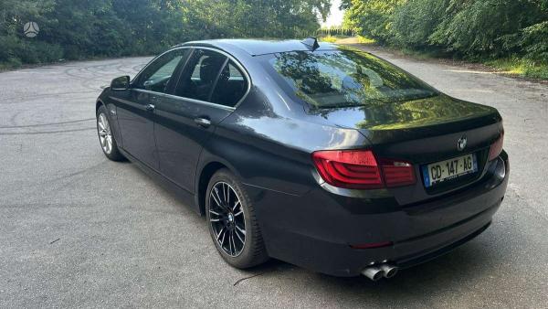 Grey BMW 520 2012 in Kaunas, with an engine capacity of 2.00 L and mileage of 337 thousand km for 6800 €, photo 7 on AUTOMOTO.COM.LV