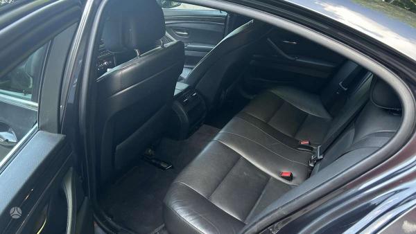 Grey BMW 520 2012 in Kaunas, with an engine capacity of 2.00 L and mileage of 337 thousand km for 6800 €, photo 9 on AUTOMOTO.COM.LV
