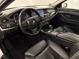 Grey BMW 520 2012 in Marijampole, with an engine capacity of 2.00 L and mileage of 339 thousand km for 8450 €, photo 3 on AUTOMOTO.COM.LV