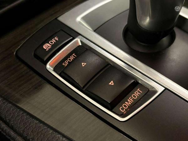 Grey BMW 520 2012 in Marijampole, with an engine capacity of 2.00 L and mileage of 339 thousand km for 8450 €, photo 4 on AUTOMOTO.COM.LV