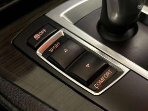 Grey BMW 520 2012 in Marijampole, with an engine capacity of 2.00 L and mileage of 339 thousand km for 8450 €, photo 5 on AUTOMOTO.COM.LV