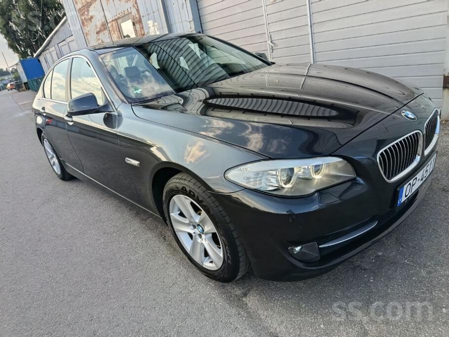 Pelēks BMW 520 2012 Rīga, ar dzinēja tilpumu 2.00 L un nobraukumu 212 tūkst. km par 9600 €, foto 4 vietnē AUTOMOTO.COM.LV