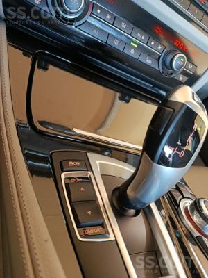 Pelēks BMW 520 2012 Rīga, ar dzinēja tilpumu 2.00 L un nobraukumu 212 tūkst. km par 9600 €, foto 9 vietnē AUTOMOTO.COM.LV