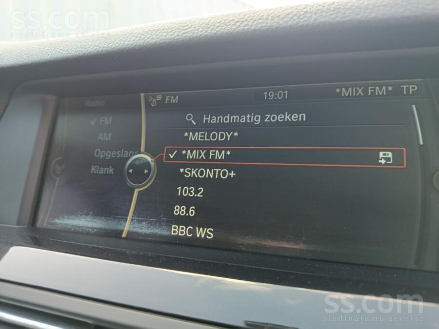 Pelēks BMW 520 2012 Rīga, ar dzinēja tilpumu 2.00 L un nobraukumu 212 tūkst. km par 9600 €, foto 28 vietnē AUTOMOTO.COM.LV