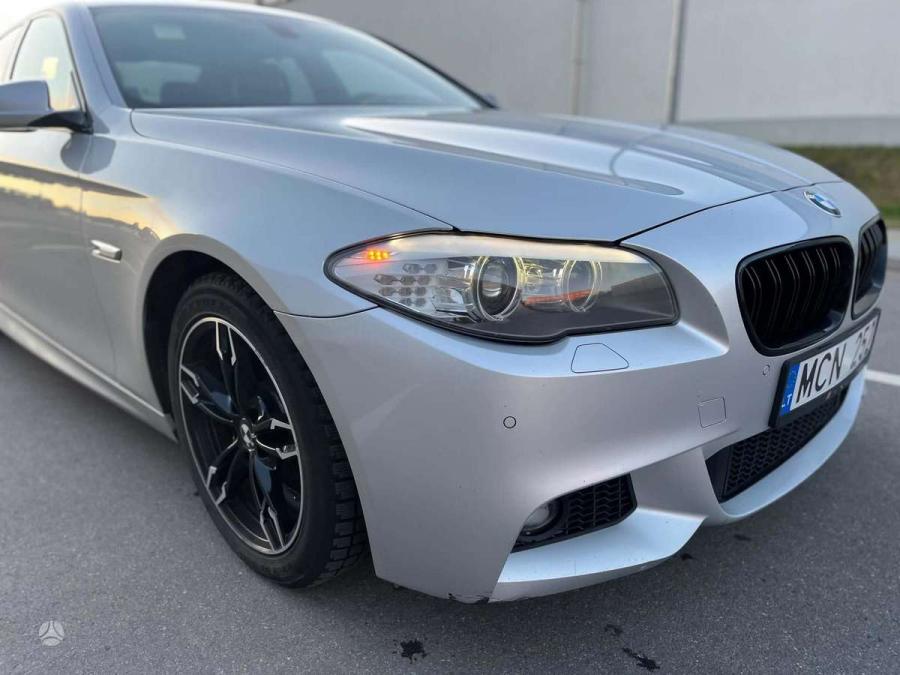 Grey BMW 520 2012 in Klaipeda, with an engine capacity of 2.00 L and mileage of 329 thousand km for 9000 €, photo 8 on AUTOMOTO.COM.LV