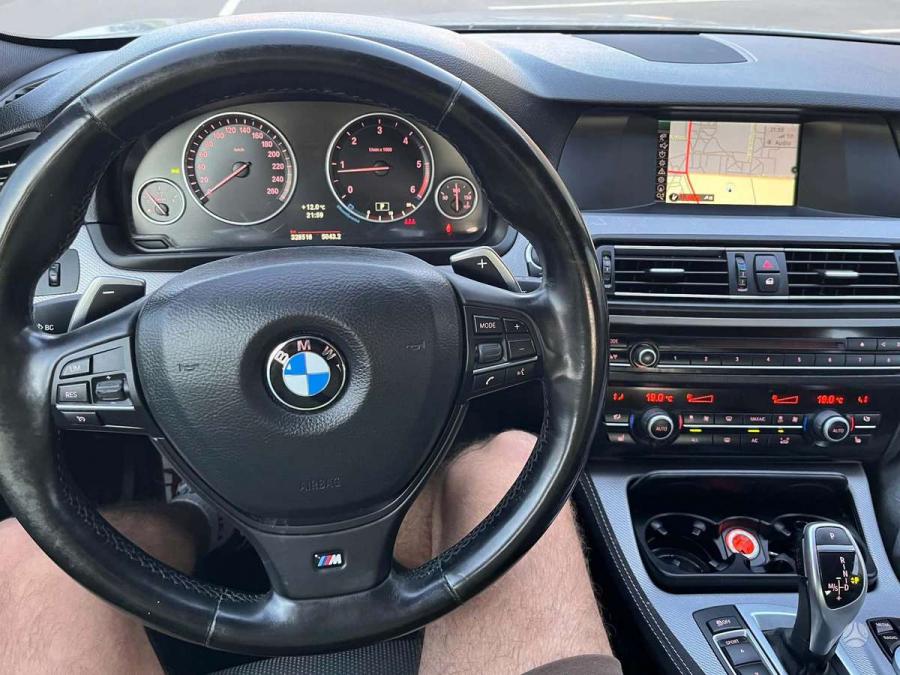 Grey BMW 520 2012 in Klaipeda, with an engine capacity of 2.00 L and mileage of 329 thousand km for 9000 €, photo 17 on AUTOMOTO.COM.LV