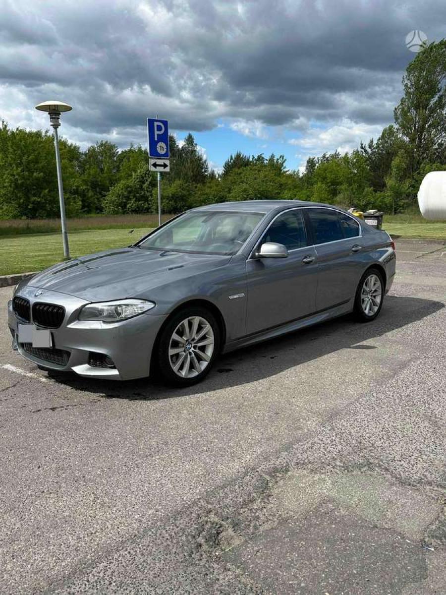 Grey BMW 520 2012 in Vilnius, with an engine capacity of 2.00 L and mileage of 323 thousand km for 9700 €, photo 9 on AUTOMOTO.COM.LV